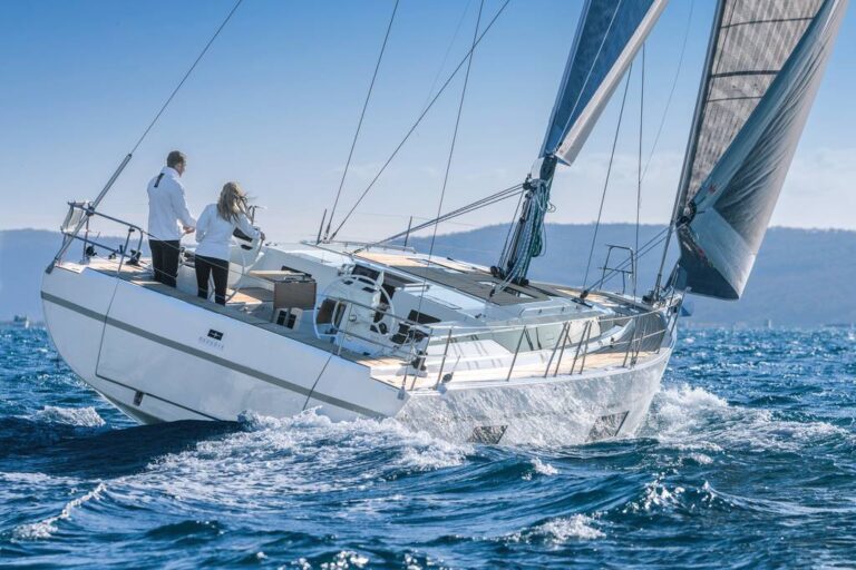 Best Sailboats Over 60 Feet - Better Sailing