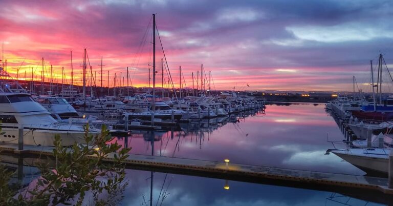 Living on a Boat in California: What you Need to Know (Best Liveaboard ...